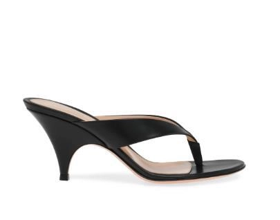 GIANVITO ROSSI Sofia Thong Leather Sandals - Black