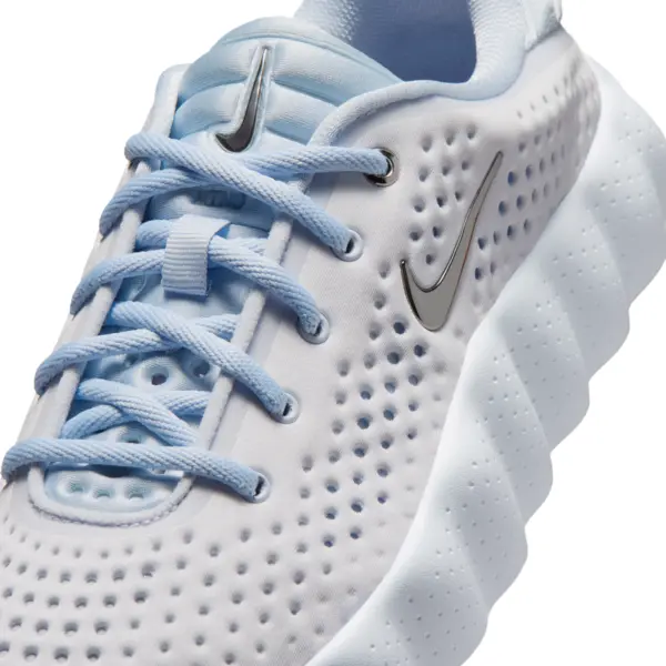 Nike Mind 002 Pregame Shoes - Grey