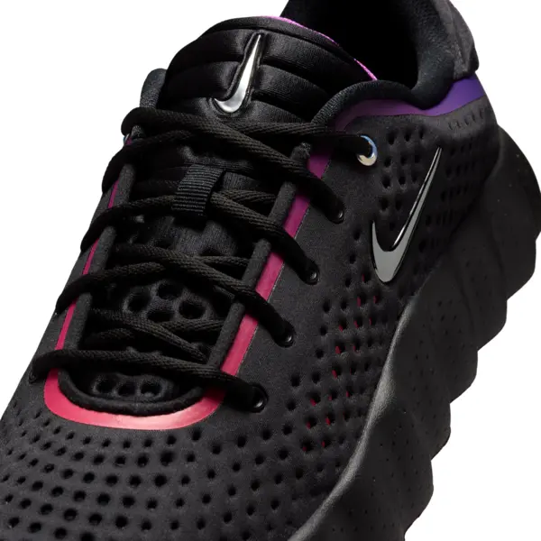 Nike Mind 002 Amp Pregame Shoes