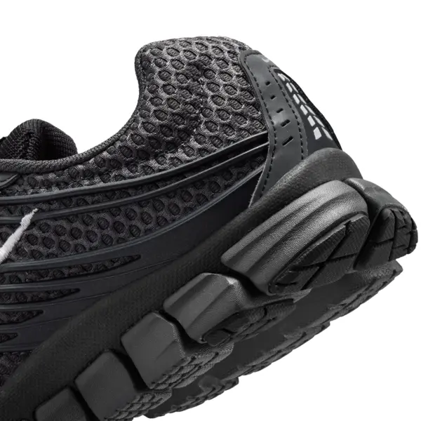 Nike Zoom Skylon Shoes With Reflective Accents