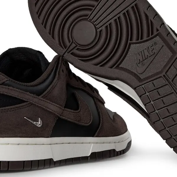 Nike Low Leather Trainersw - Black