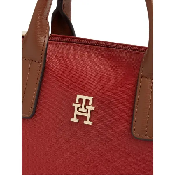 Tommy Hilfiger Lightweight Practical Crossbody Bag