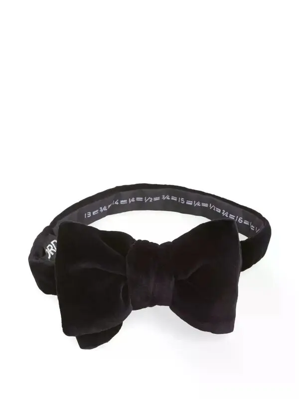 TOM FORD Velvet Pre-tied Bow Tie