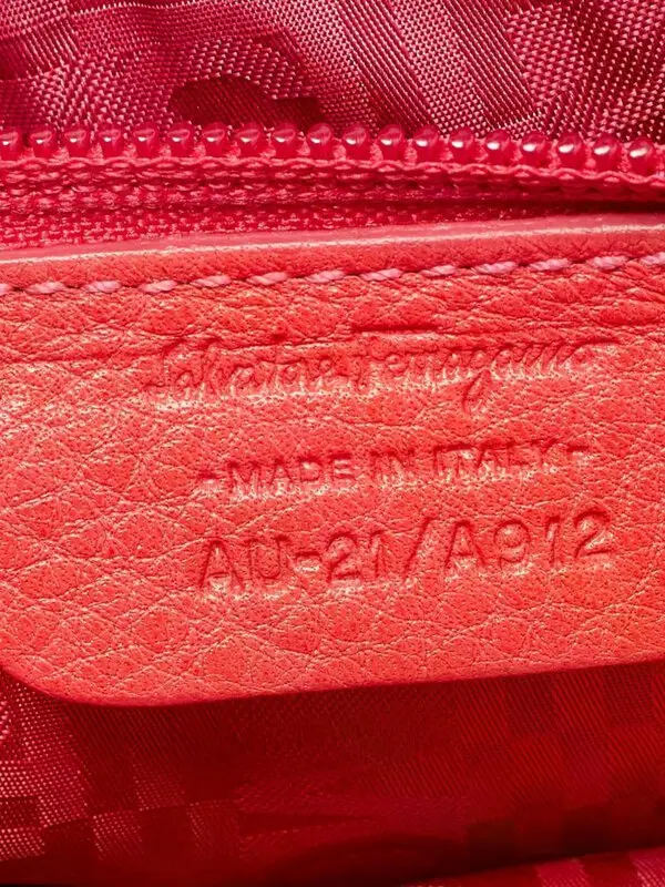FERRAGAMO Gancini Shoulder Bag