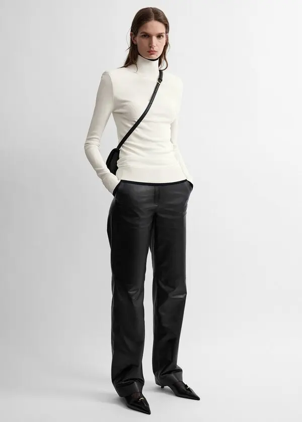 TOTEME Fitted Ribbed Top Off