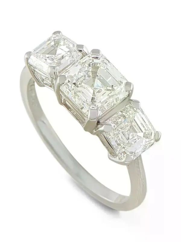 LB EXCLUSIVE Diamond Three-stone Ring - Silver