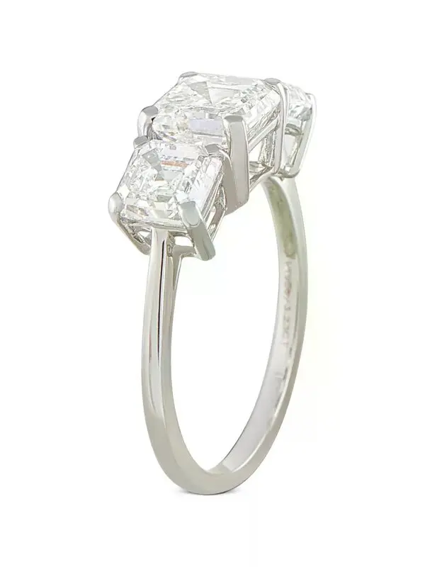 LB EXCLUSIVE Diamond Three-stone Ring