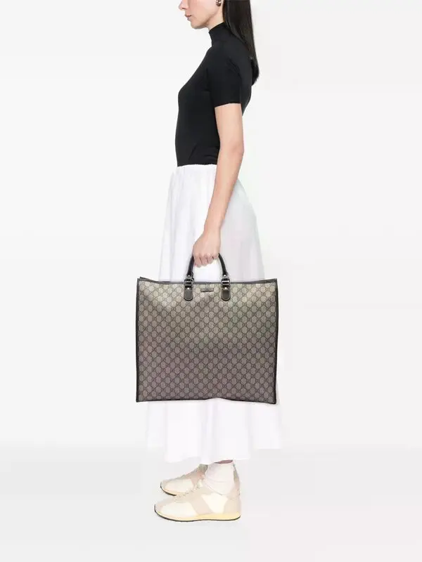 Gucci 2016-2026 Gg Supreme Tote Bag