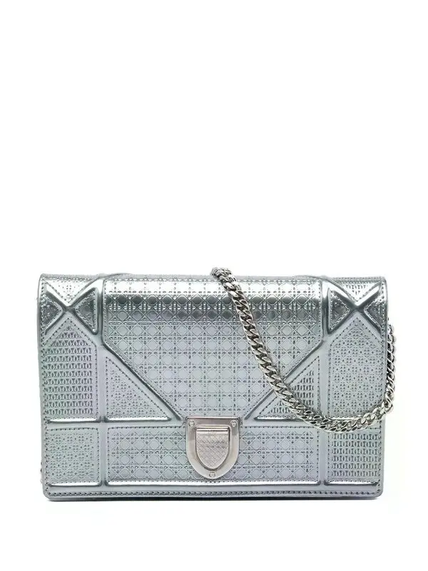 Dior 2018 Metallic Patent Microcannage Diorama Wallet On Chain Crossbody Bag - Silver