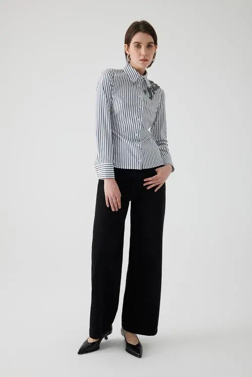 EXQUISE Albina Waist Striped Shirt