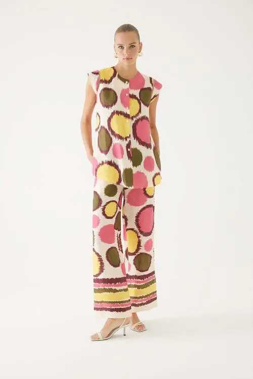 EXQUISE Oversized Sleeveless Shirt