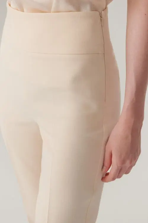 EXQUISE Lilly Back Detail Straight Leg Trousers