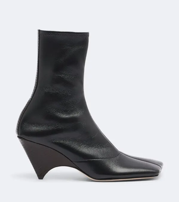 CHRISTEN Edge Leather Ankle Boots