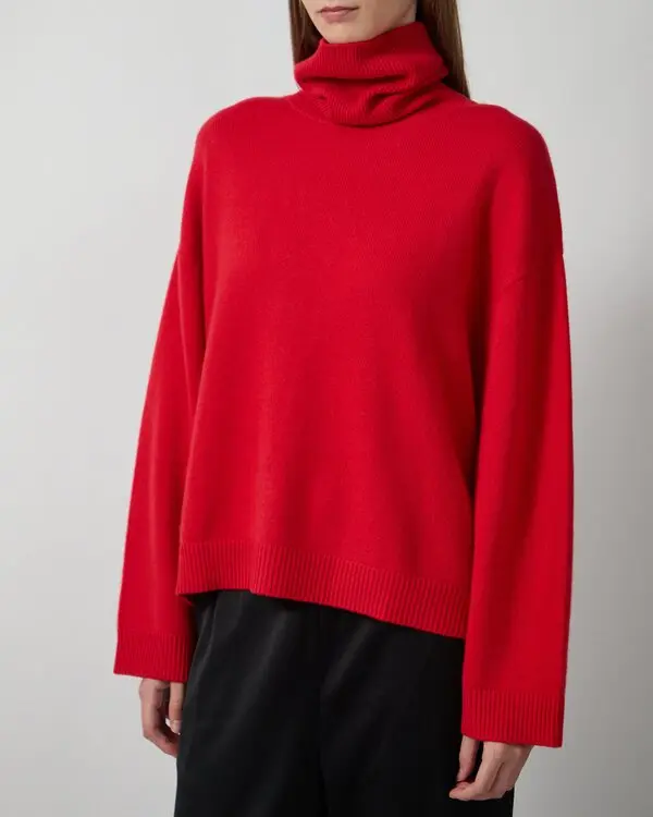Soft Goat Sweater Folded Turtleneck Cashmere