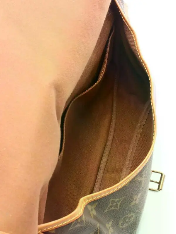 LOUIS VUITTON 1992 30 Monogram Saumur Shoulder Bag