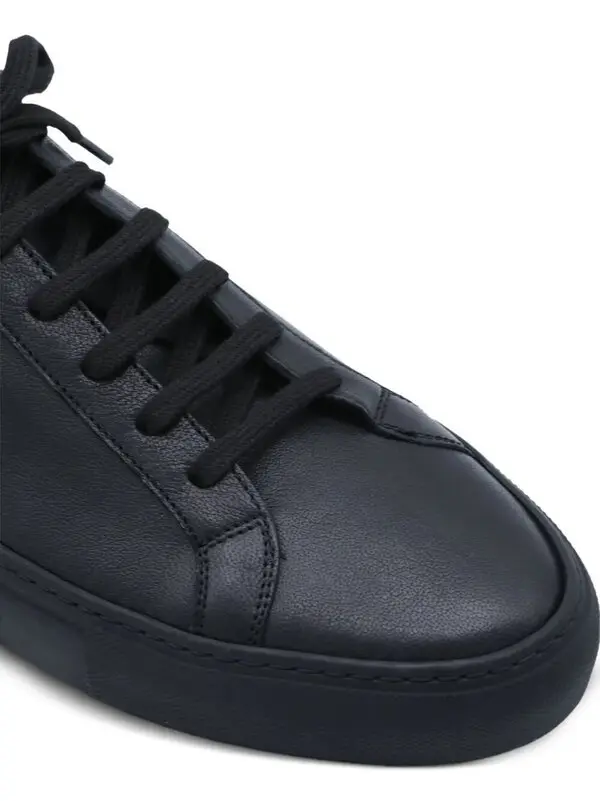 COMMON PROJECTS Lace-up Sneakers