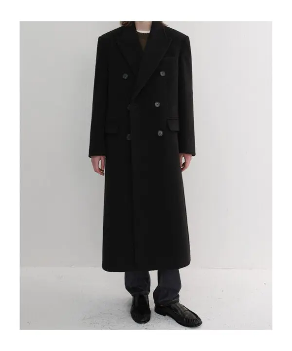 DUNST Tailored Double-breasted Cashmere Coat
