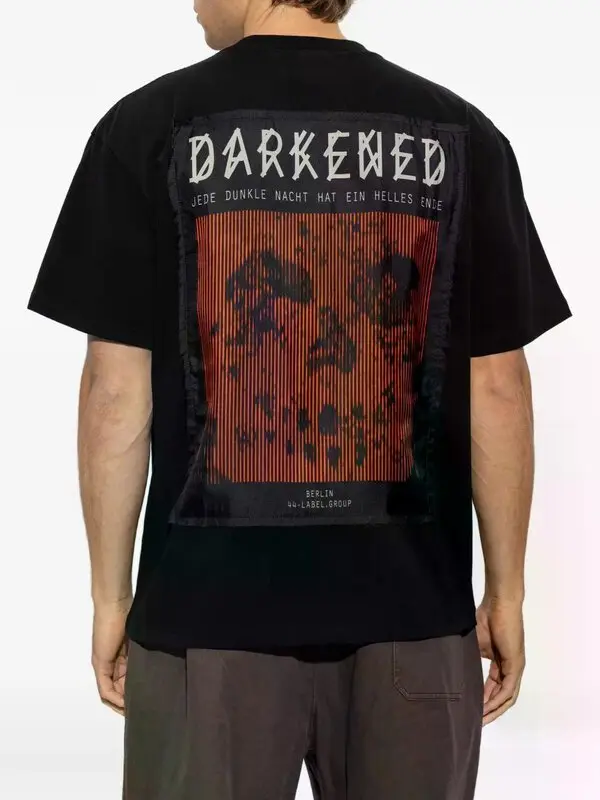 44 LABEL GROUP Darkened Skull Logo-print Graphic-back T-shirt