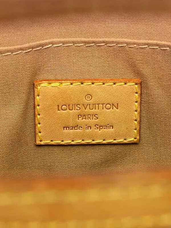 LOUIS VUITTON 2005 Monogram Vernis Maple Drive Handbag - Neutrals