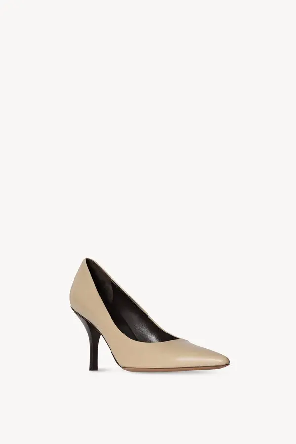 THE ROW Rita Pump - Sand