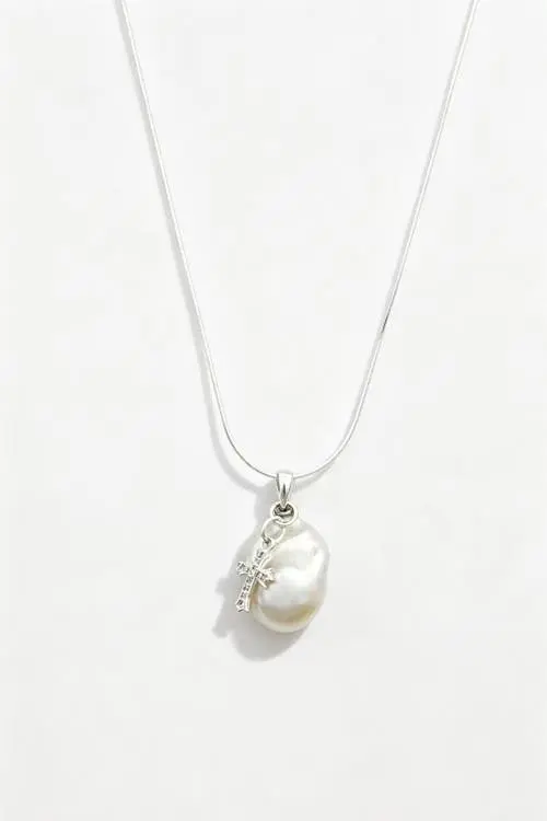 CLASSICHARMS Riri Baroque Pearl Pendant Necklace - Silver