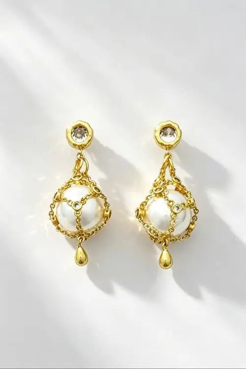 CLASSICHARMS Starlace Shell Pearl Dangle Earrings - Silver