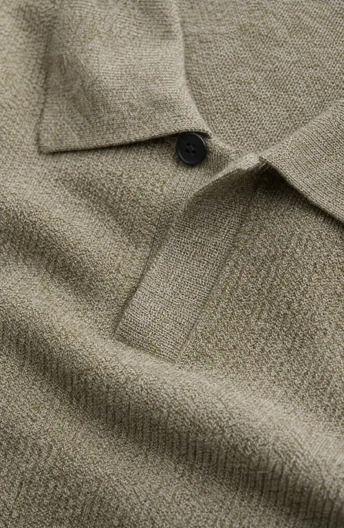 MODENAIRE Textured Knit Short Sleeve Polo Shirt With Button Detail
