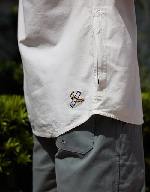 BAJA LLAMA Embroidered Tropical Button Up Shirt