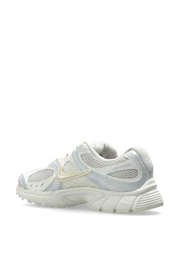 Nike V5 Rnr’ Sneakers