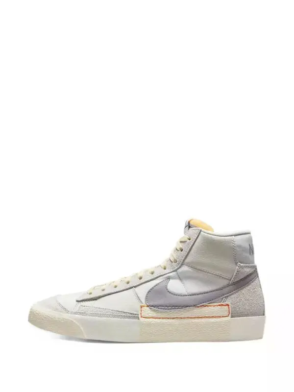 Nike Blazer Mid Pro Club Sneakers