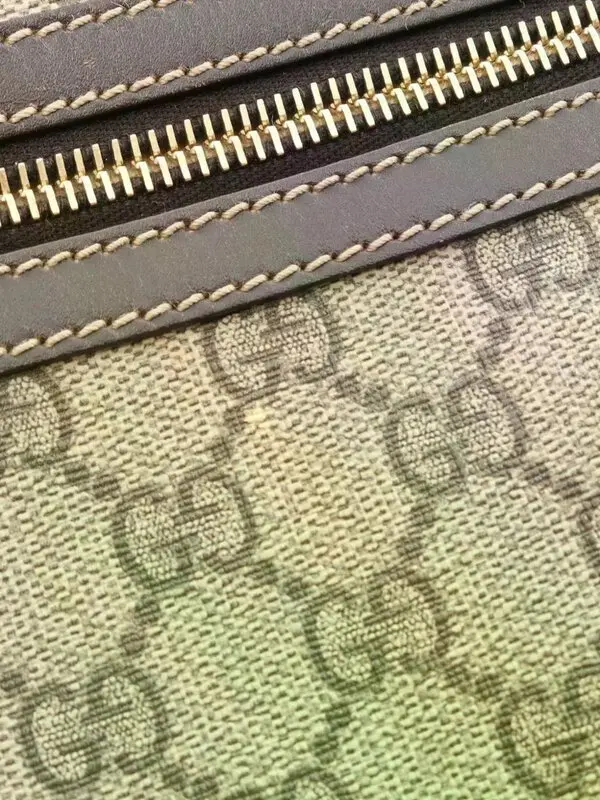 Gucci 2000s Gg Supreme Shoulder Bag