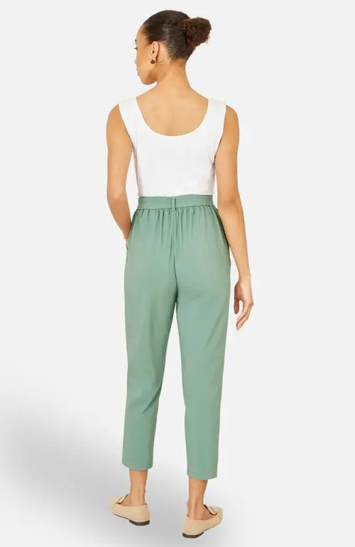 YUMI Stretch Tie-belt Capri Pants