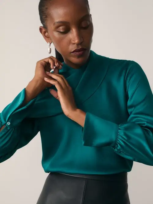 The Fold Ocana Velvet Long Sleeve Blouse