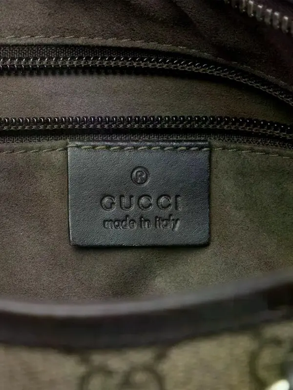 Gucci 2016-2026 Gg Supreme Zippered Tote Satchel