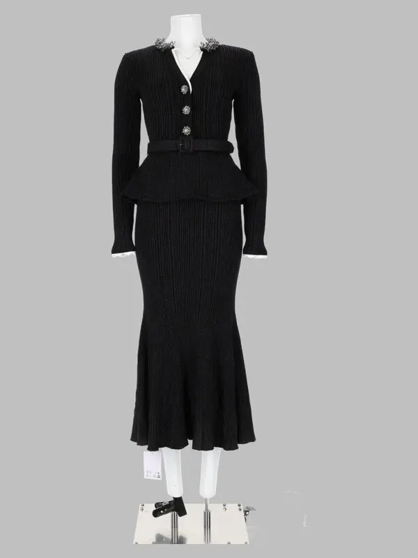 SELF-PORTRAIT Women - Black