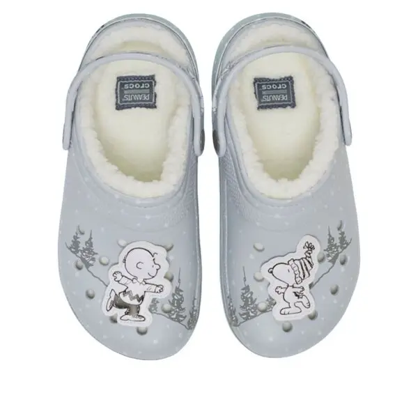 CROCS X Peanuts Holiday Classic Lined Clog