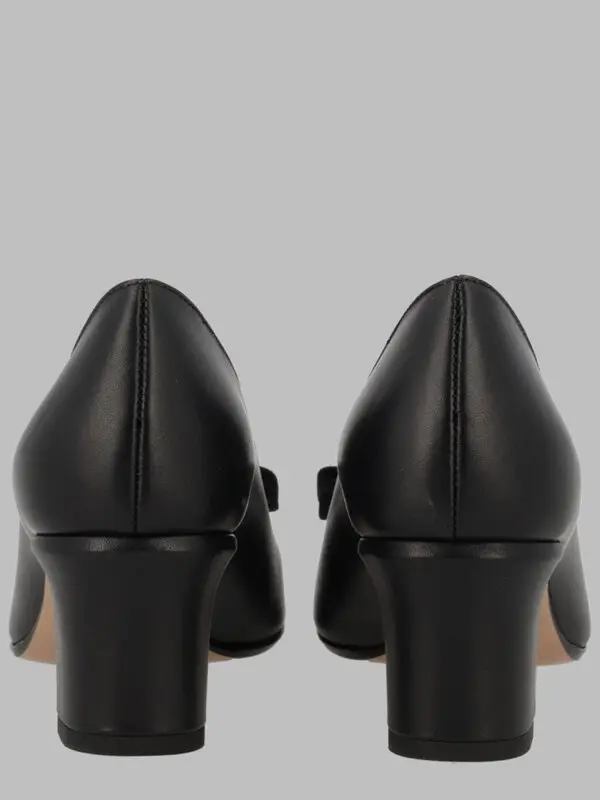 FERRAGAMO Décolleté Vara Con Tacco