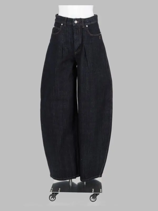 Jacquemus Jeans In Denim De-nimes Ovalo