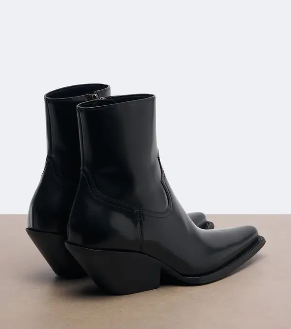 Saint Laurent Dylan Leather Ankle Boots