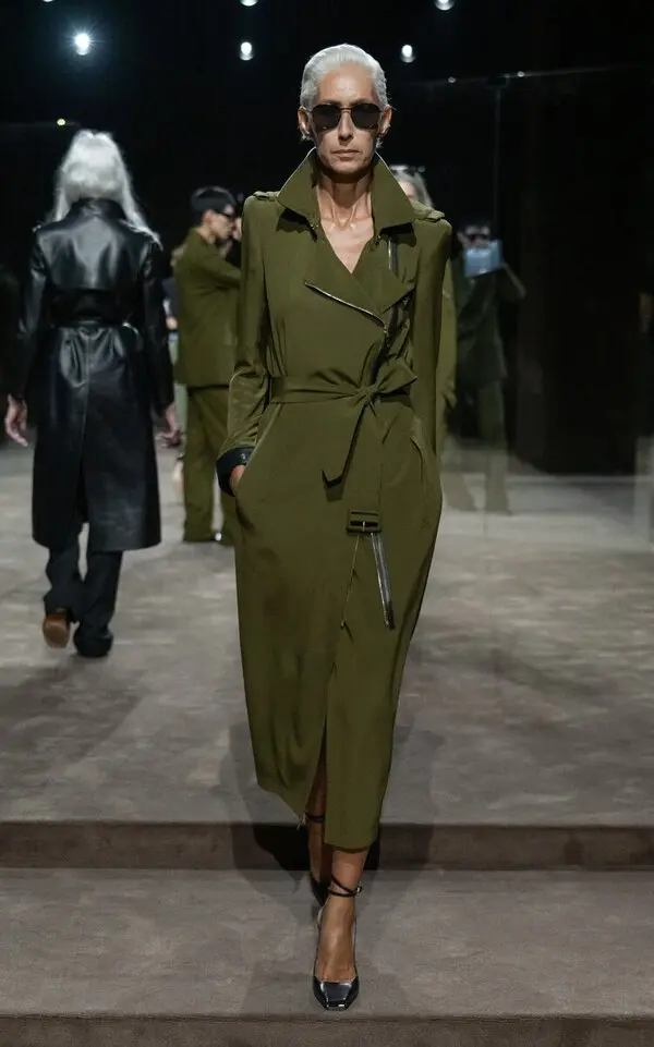 TOM FORD Silk Fluid Zip-front Trench Coat - Olive