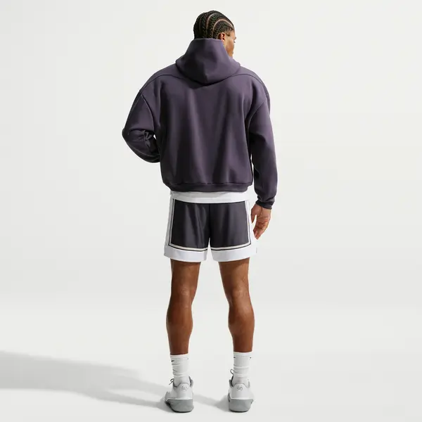 Nike Standard Issue Dri-fit 6" Basketball Shorts