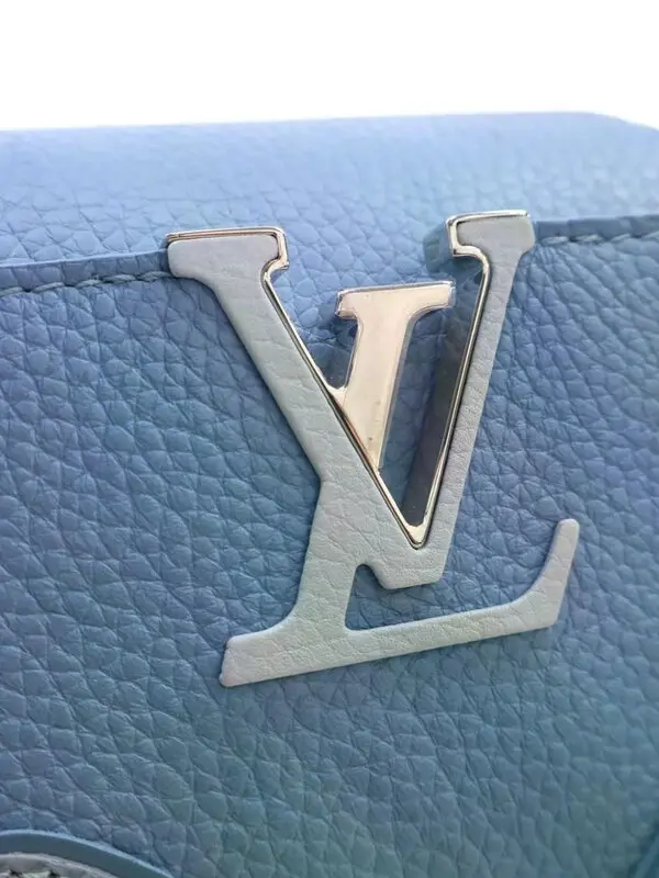 LOUIS VUITTON 2019 Taurillon Studded Capucines Bb Satchel
