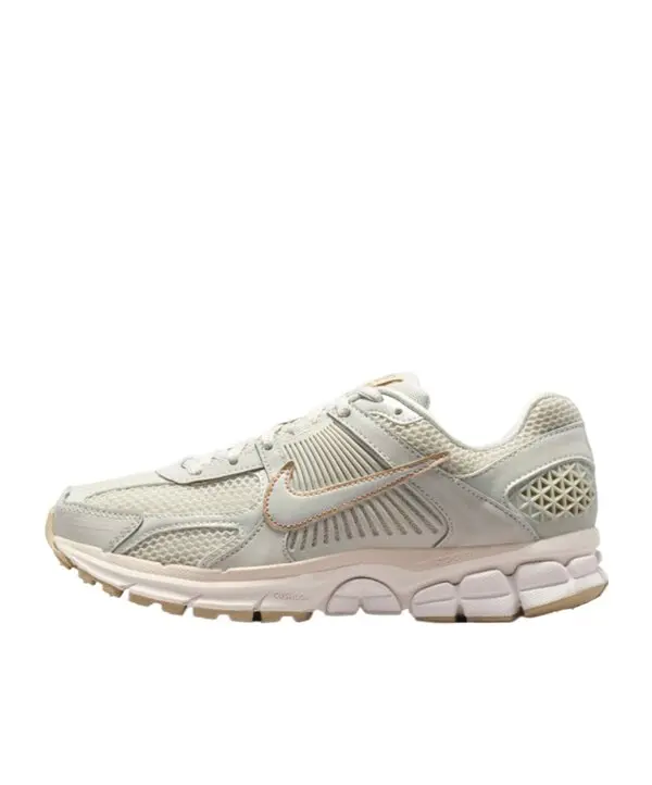 Nike Zoom Vomero 5 Low Top Sneakers - ///