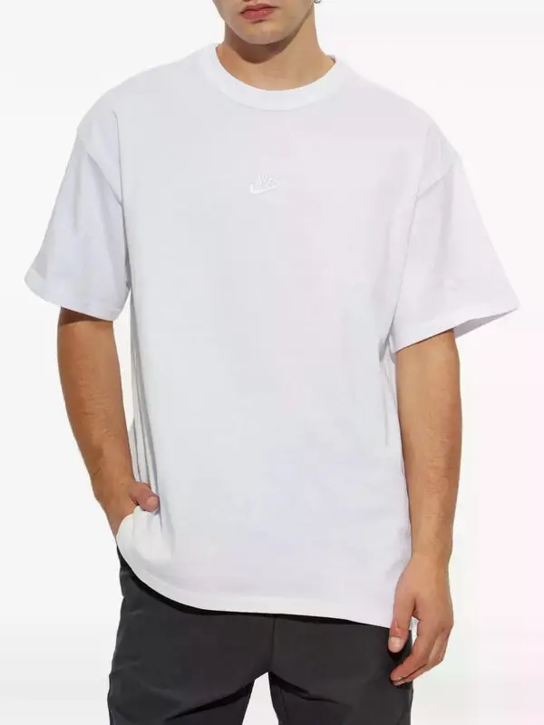 Nike Sportswear Premium Essentials T-shirt