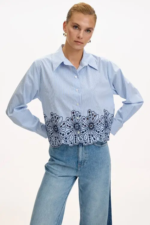 EXQUISE Apollina Embroidered Long Sleeve Crop Shirt