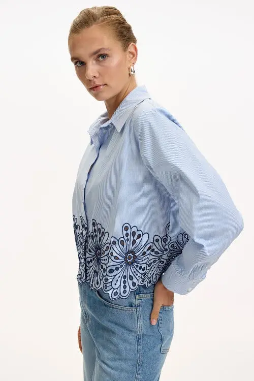 EXQUISE Apollina Embroidered Long Sleeve Crop Shirt