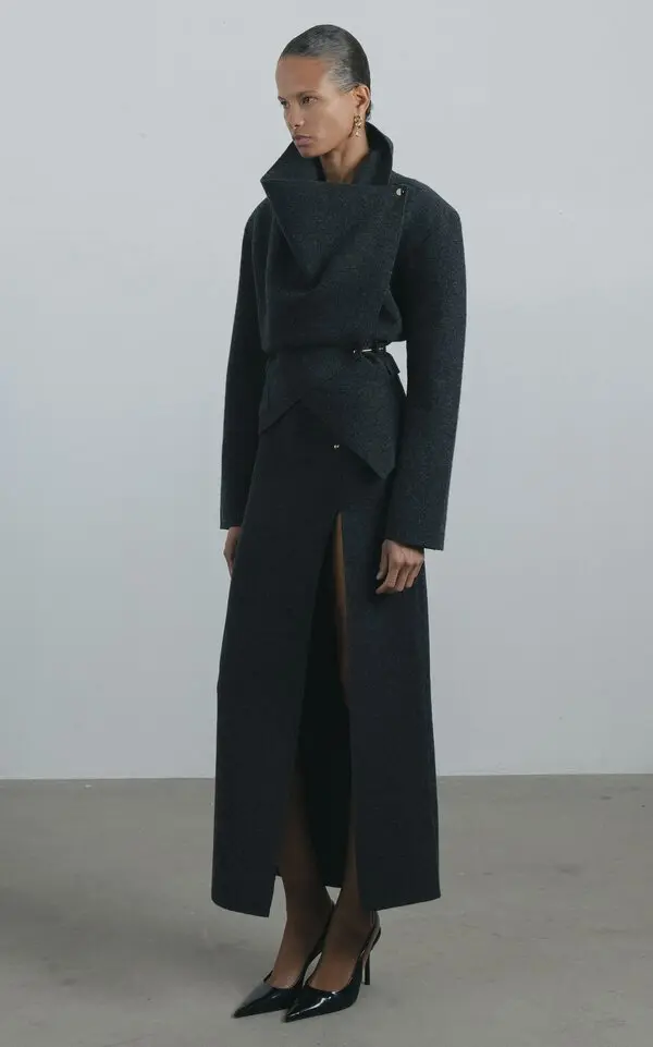 Arakii Exclusive Asymmetric Pin Wool Blazer