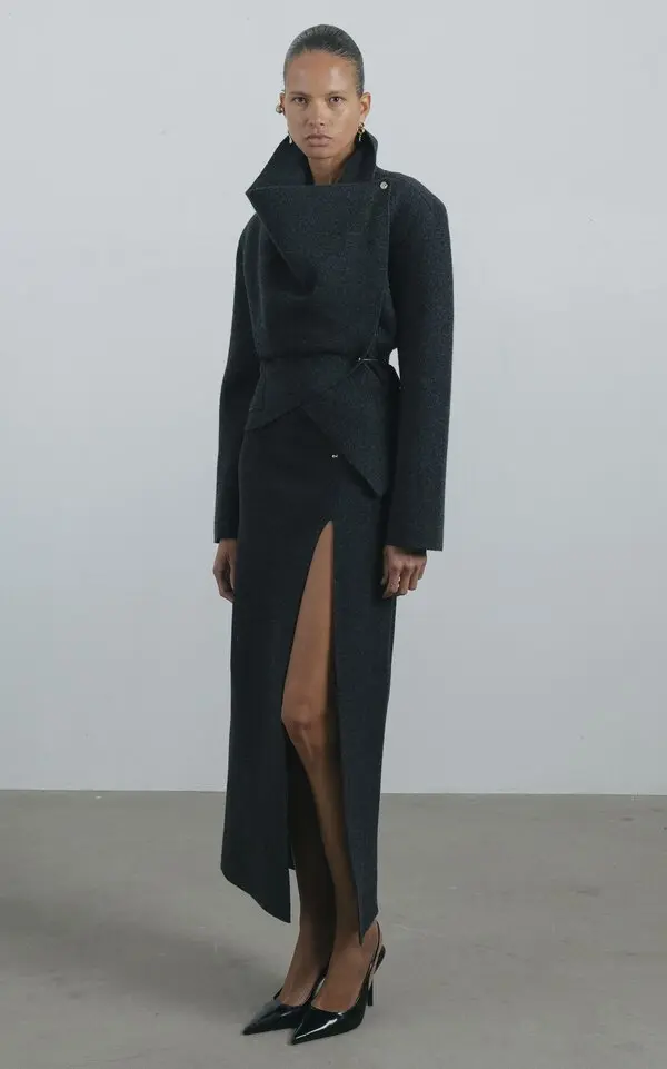 Arakii Exclusive Asymmetric Pin Wool Blazer