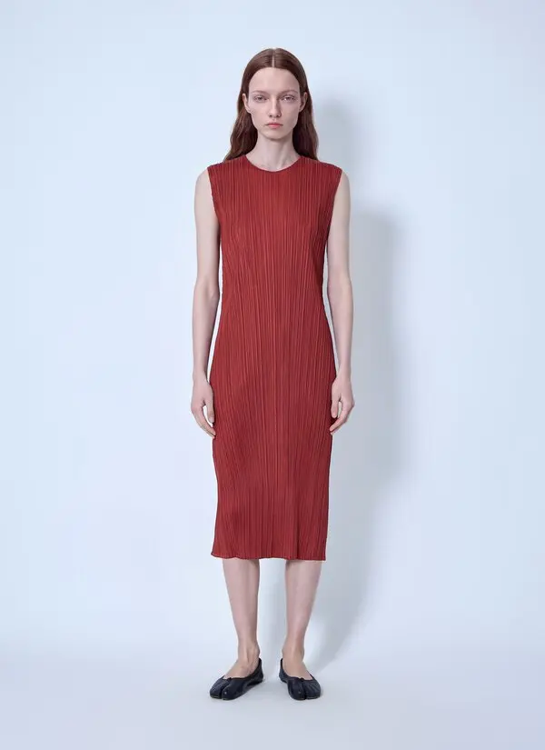 Issey Miyake September Pleated Midi Dress - Red