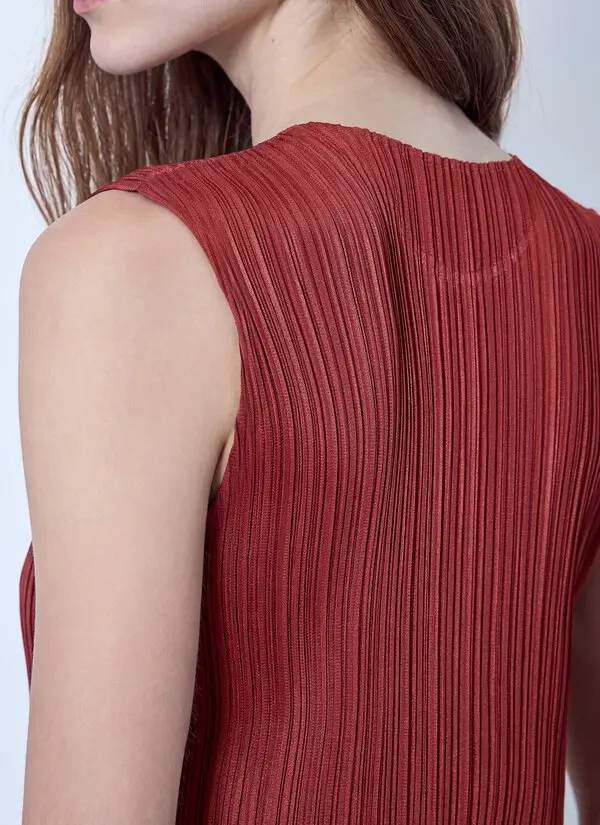Issey Miyake September Pleated Midi Dress - Red